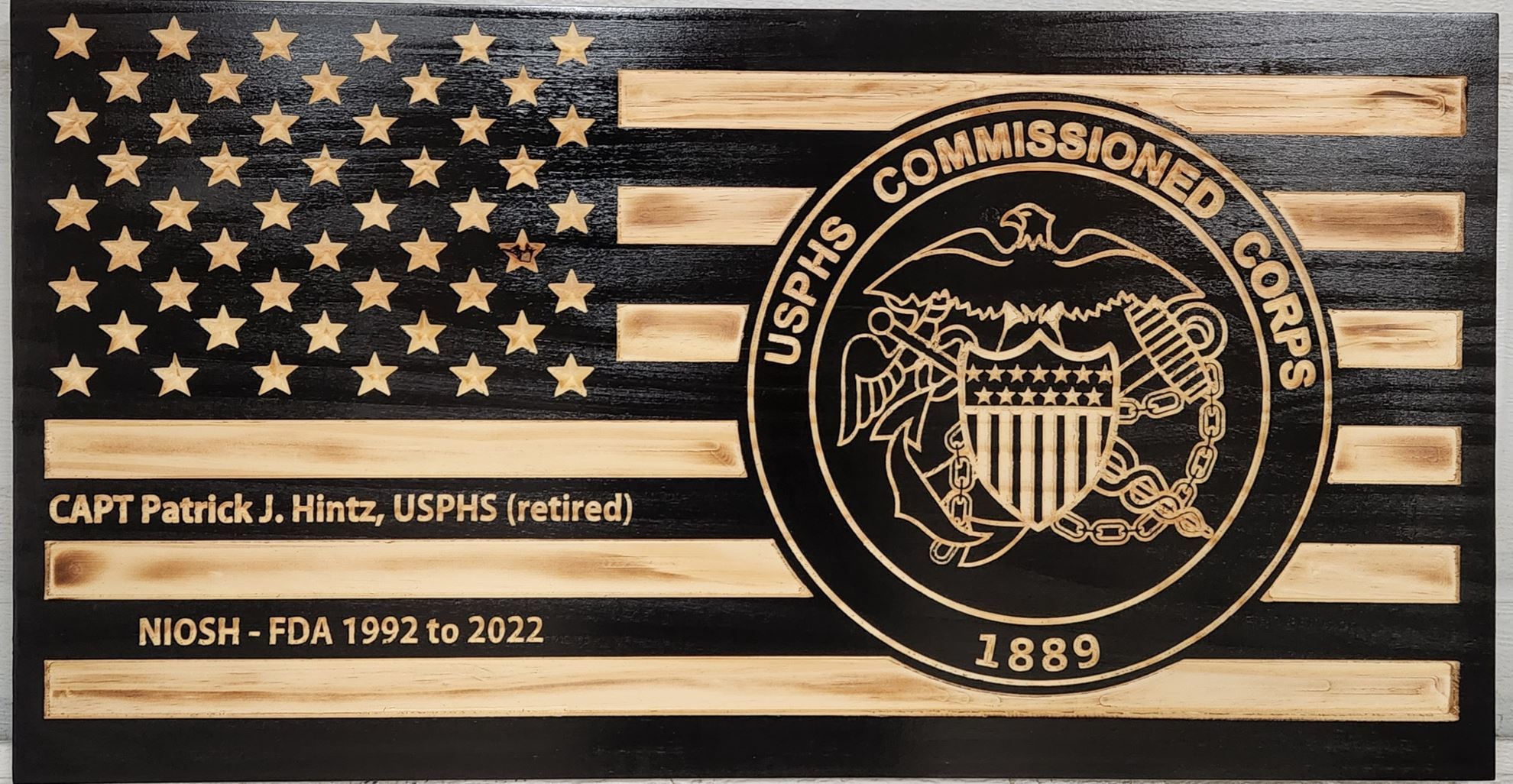 Rustic Flags of Virginia - Total Carved Flag